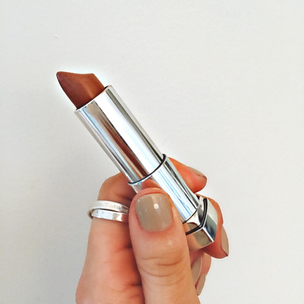 Earthy Lip Color In 3½ Steps