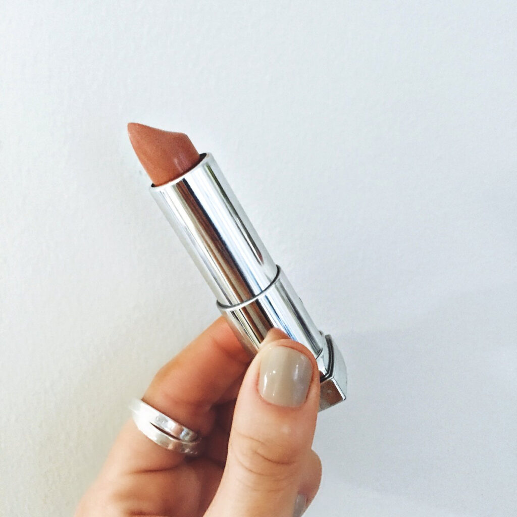 Earthy Lip Color In 3½ Steps